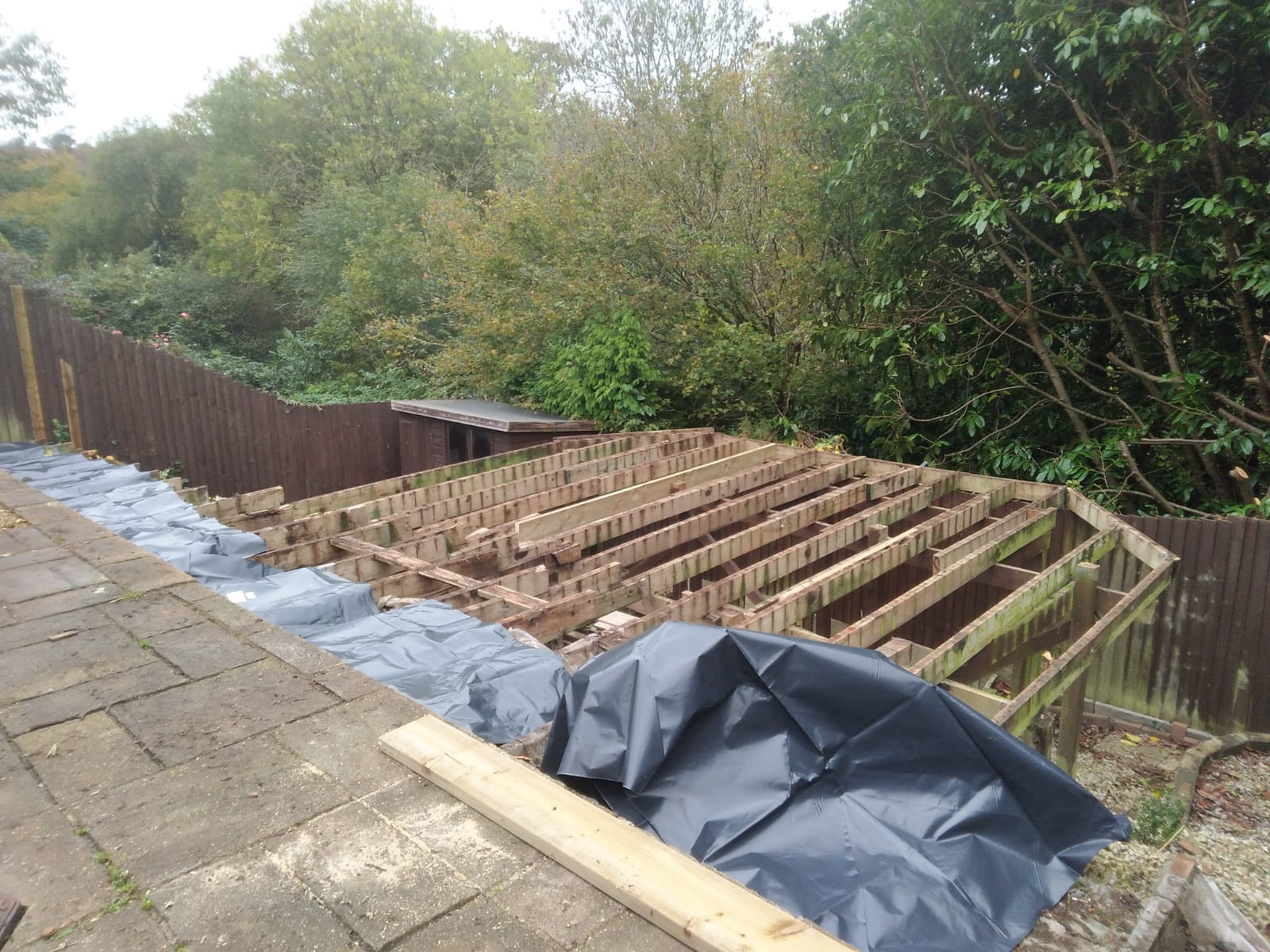 Timber Decking Construction Bridgend - F J Tree and landscapes 🌳