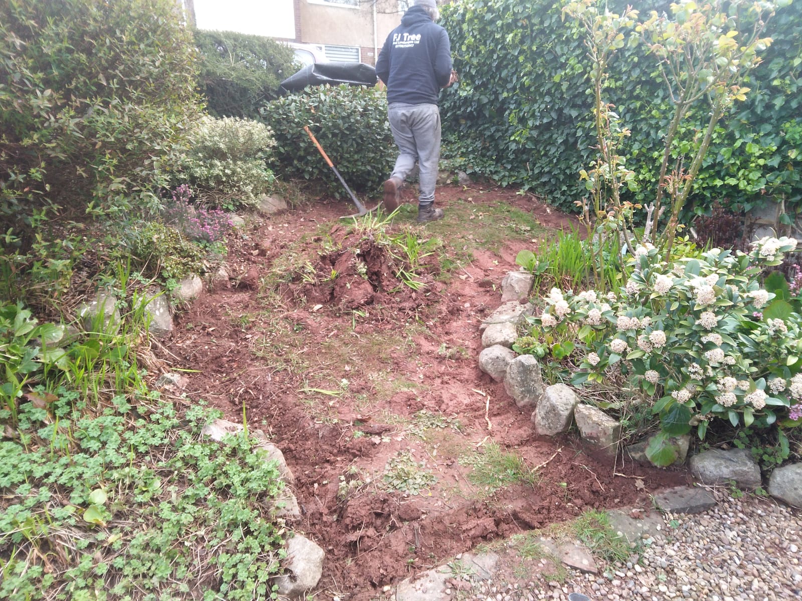 Gravel Laying Bridgend - F J Tree and landscapes 🌳